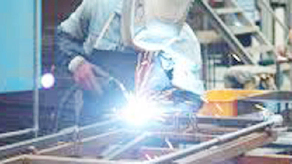 What Happens When You Look at a Welding Arc | Safety Guide